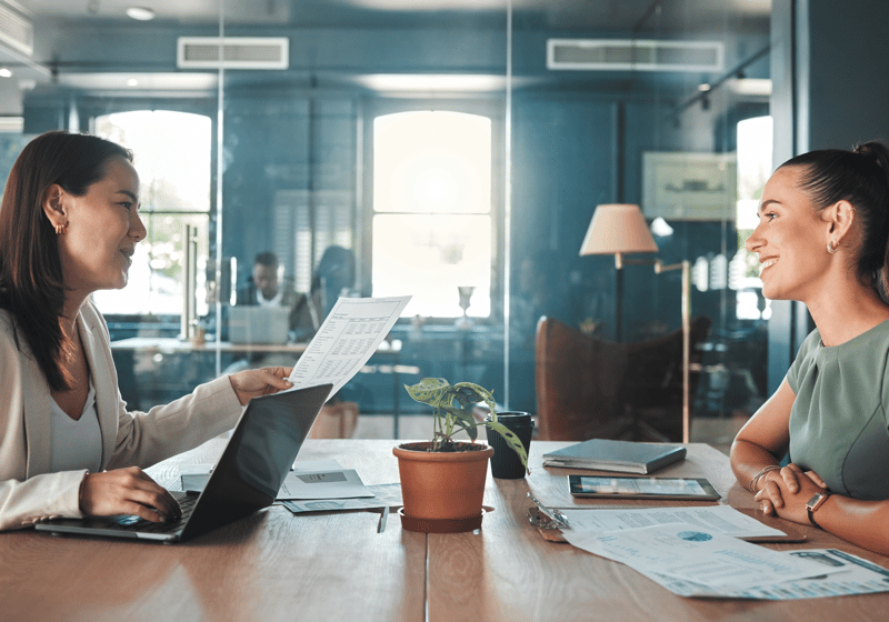 3 Effective Team Meeting Best Practices to Accomplish More